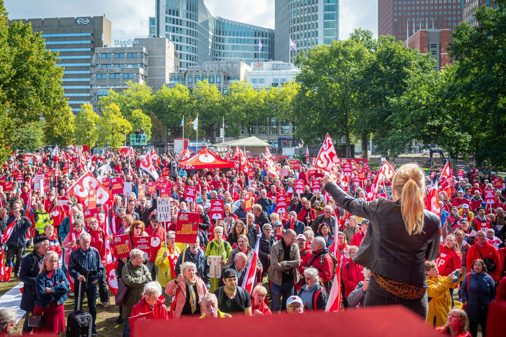 Marijnissen: 'Pak de winsten, verlaag de rekening' - SP ...