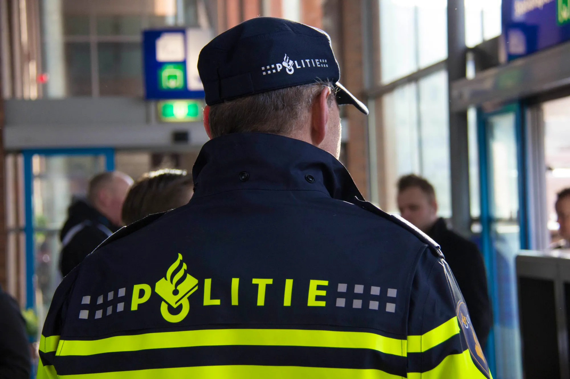 De SP wil extra investeren in de politie en voorrang voor agenten bij ...