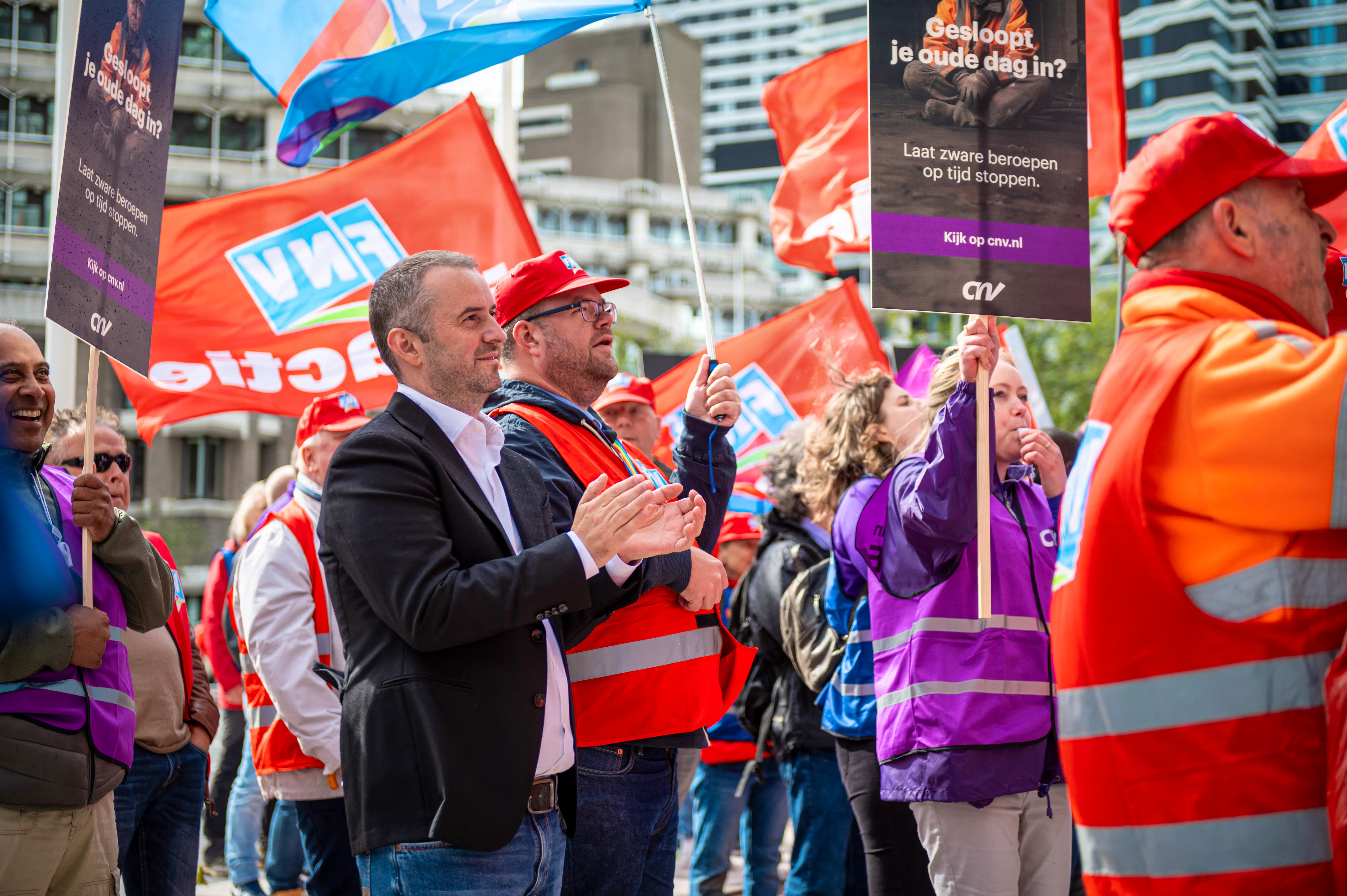 Samen de slapende reus ontwaken - SP - Socialistische Partij